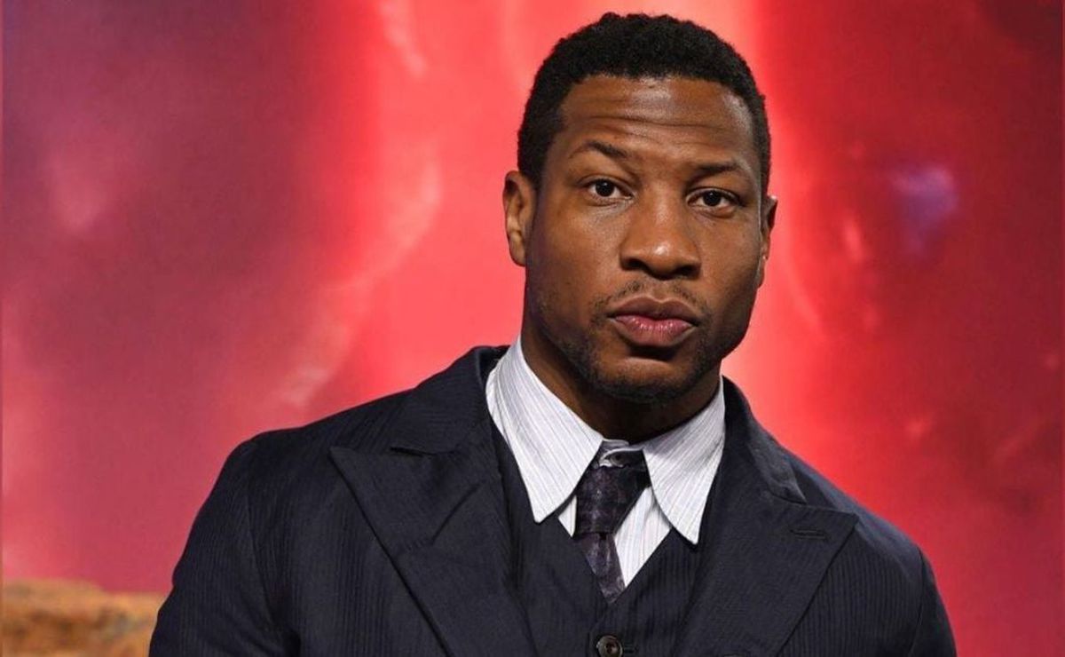 Detienen al actor Jonathan Majors por supuesta agresión a una mujer ...