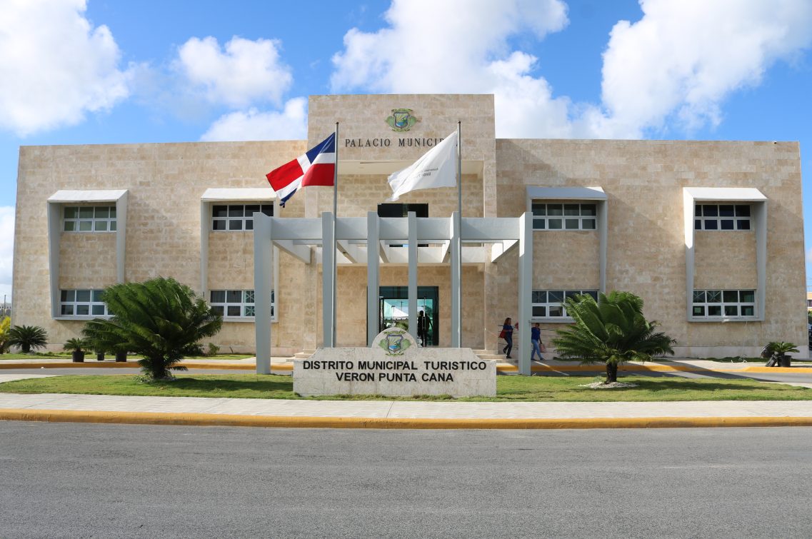 Se rompe el acuerdo entre los ayuntamientos de Verón y Higüey: Alcalde ...