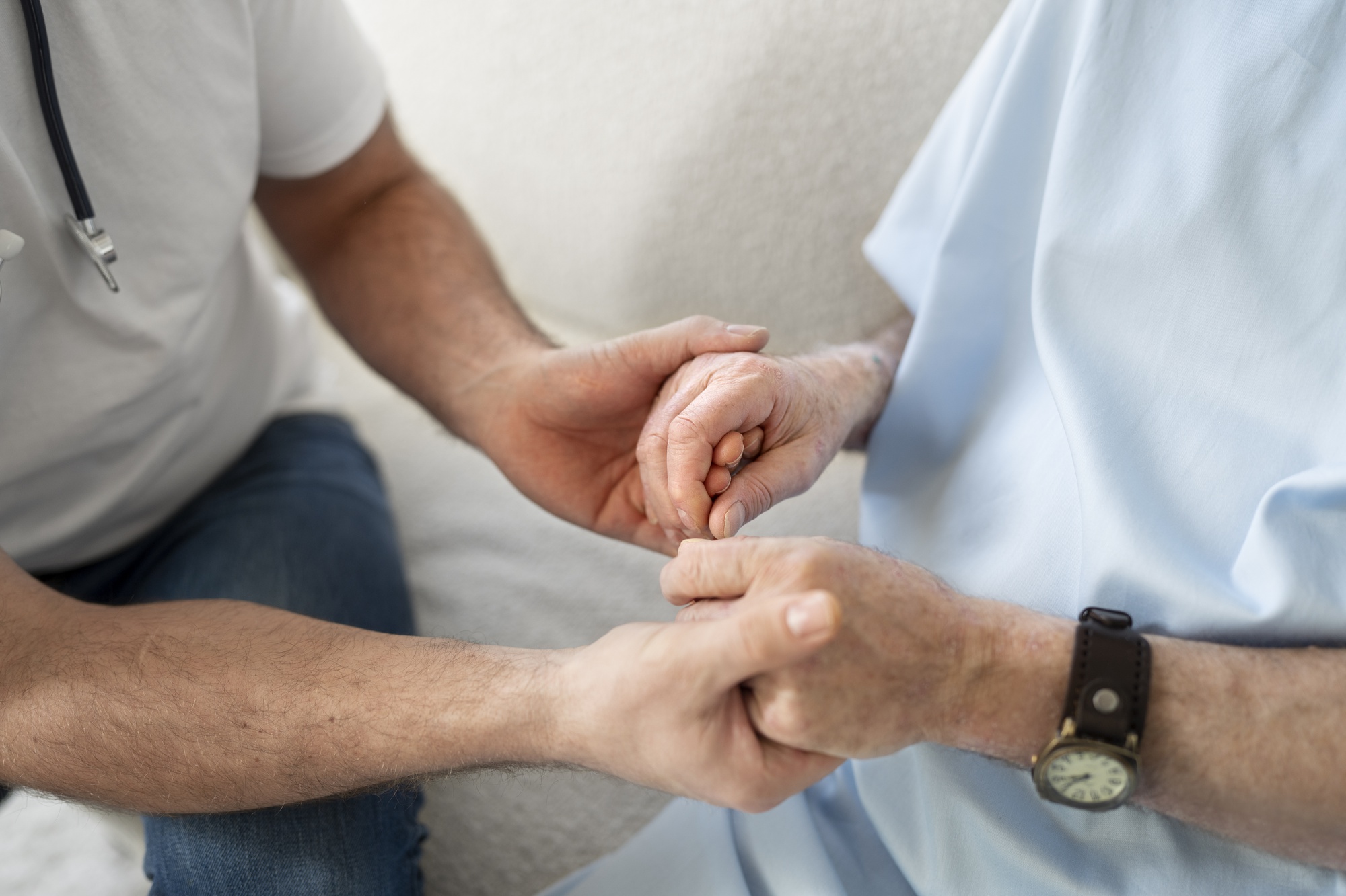 Estudio revela vínculo entre bacterias y la enfermedad de Parkinson ...